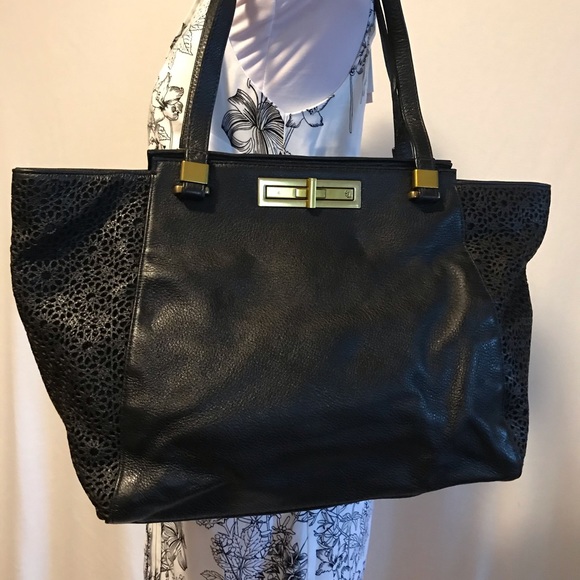 Elliott Lucca | Bags | Elliott Lucca Daphne Purse Black | Poshmark